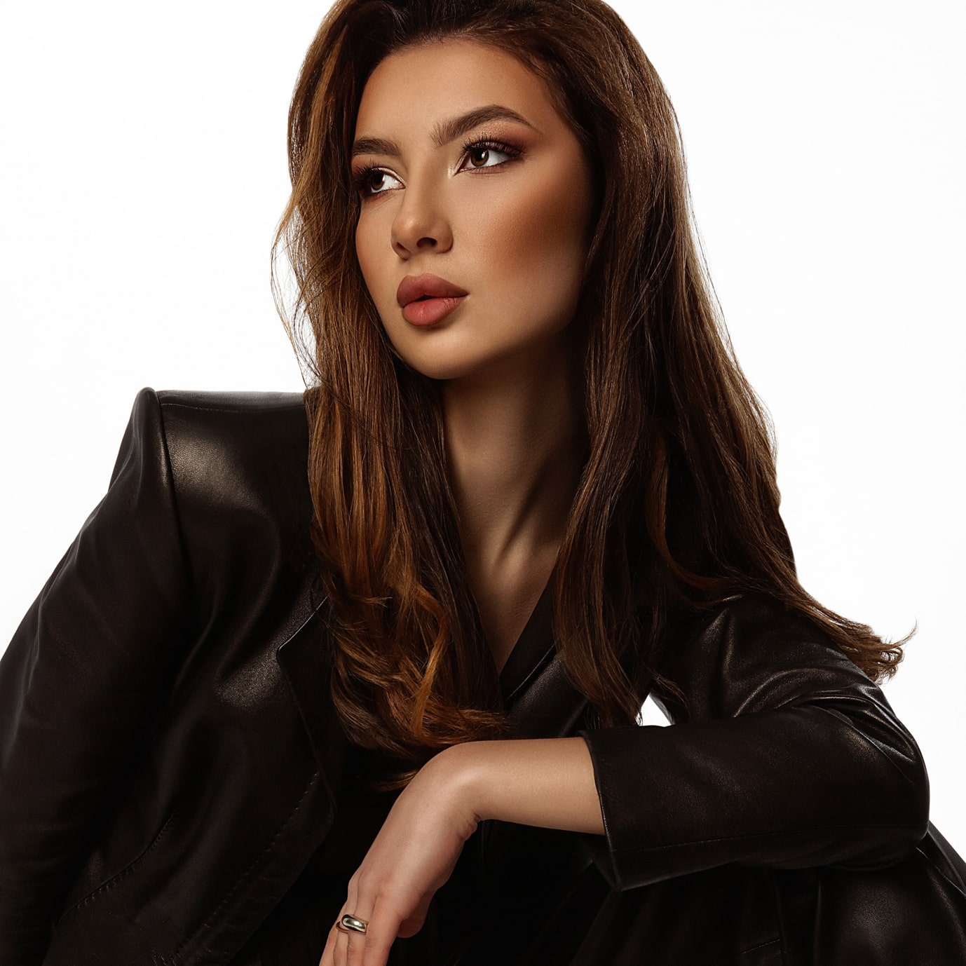 Time to fashion with Ukrainian power of beauty – Usuel Magazine